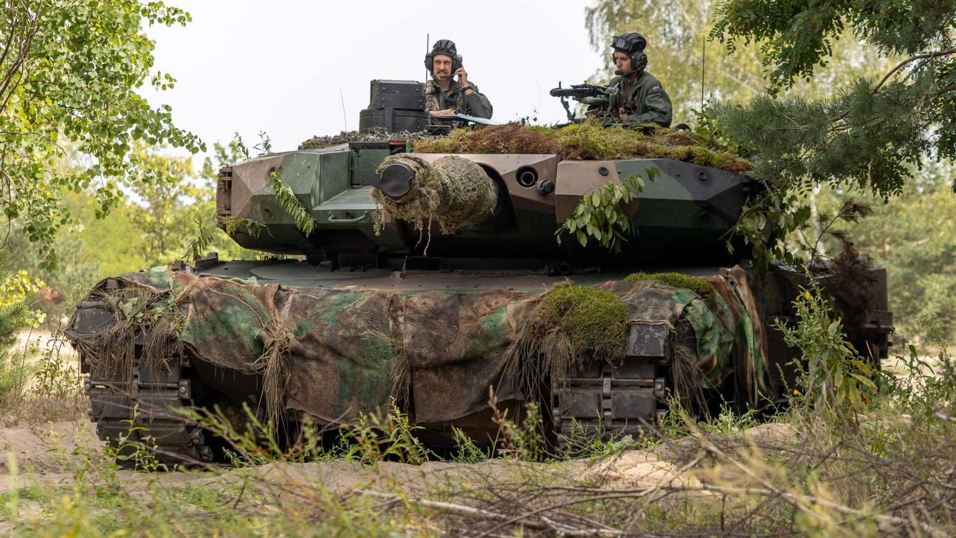 Poland reinforces tank arsenal with new Leopard 2PL M1 upgrades